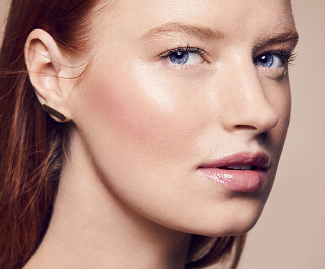 How to Do the Perfect Makeup for Fair Skin - 2020 Guide - Ferguson ...